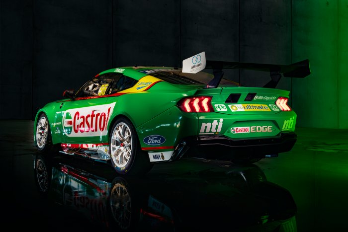 A Performance Focus - Castrol and Tickford Racing